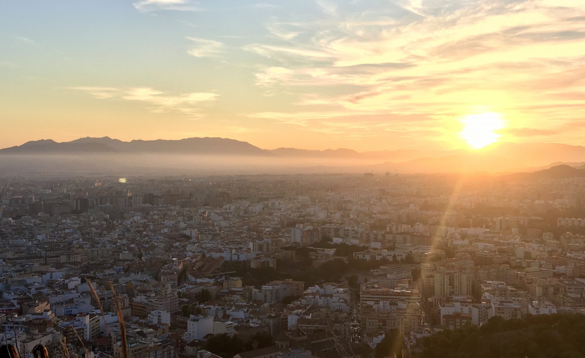 Malaga Hiszpania - darmowy poradnik 2024 r. | Podróże z Hubertem