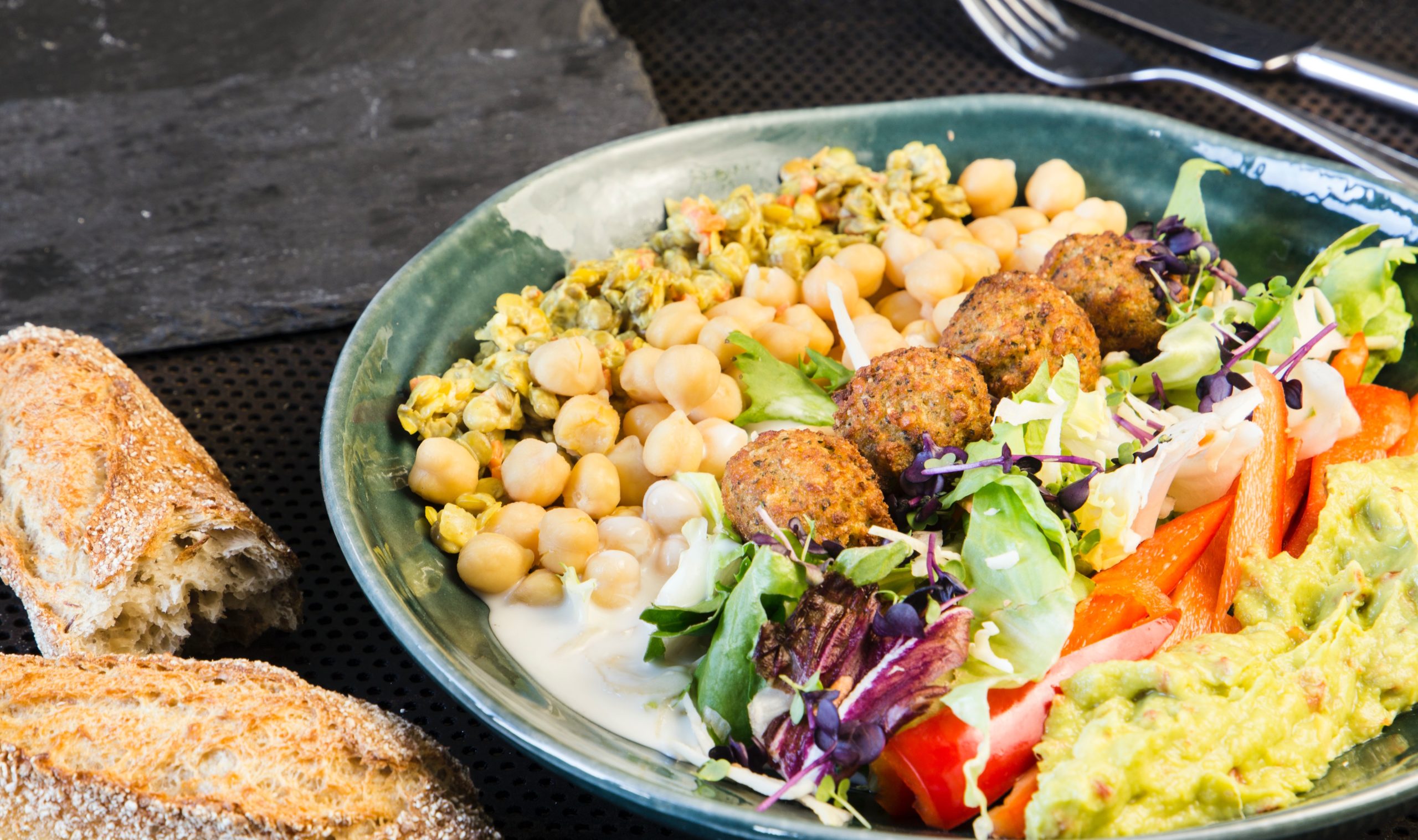 Co zjeść w Dubaju? Tradycyjne jedzenie ️ Gdzie zjeść? | Podróże z Hubertem